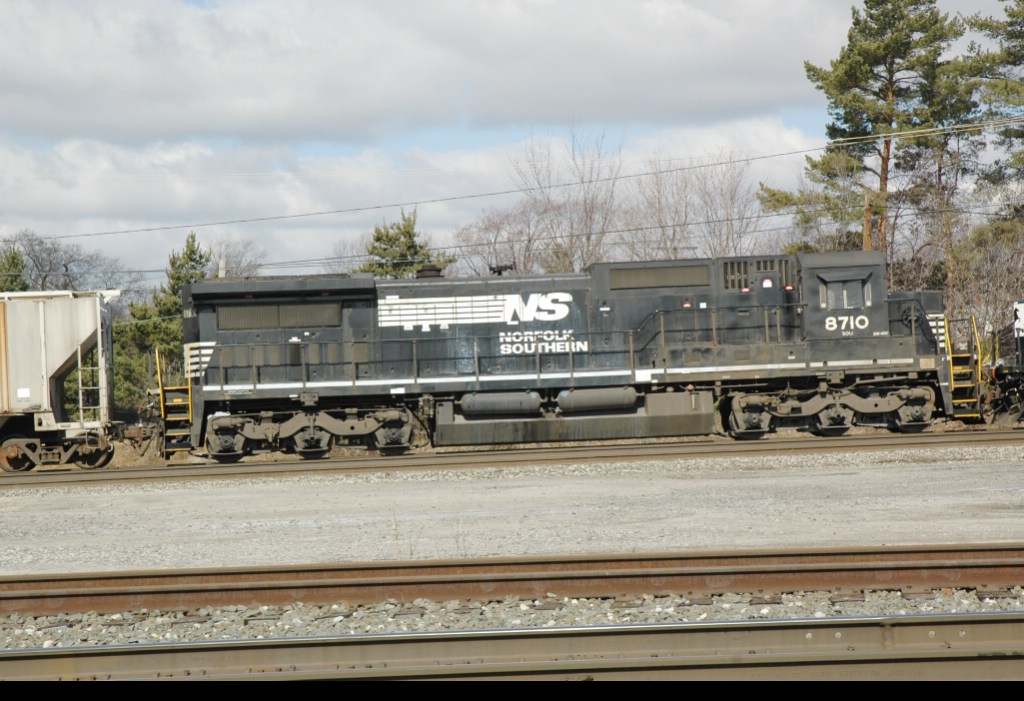 NS 8710, East on NS